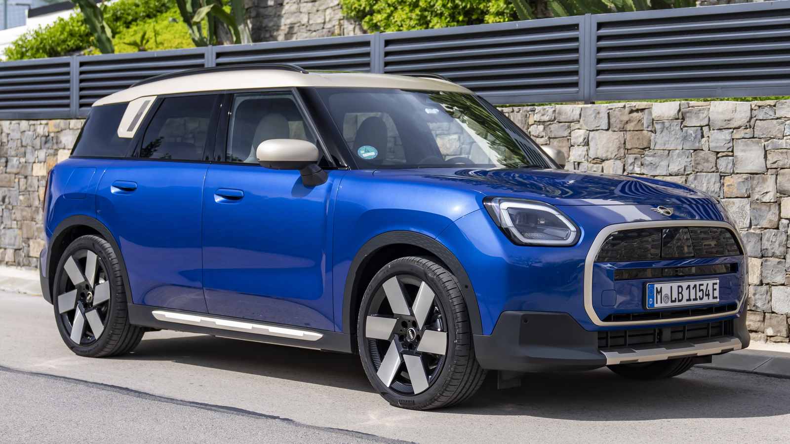 BMW et Mini, des progrès en autonomie grâce à l'électronique