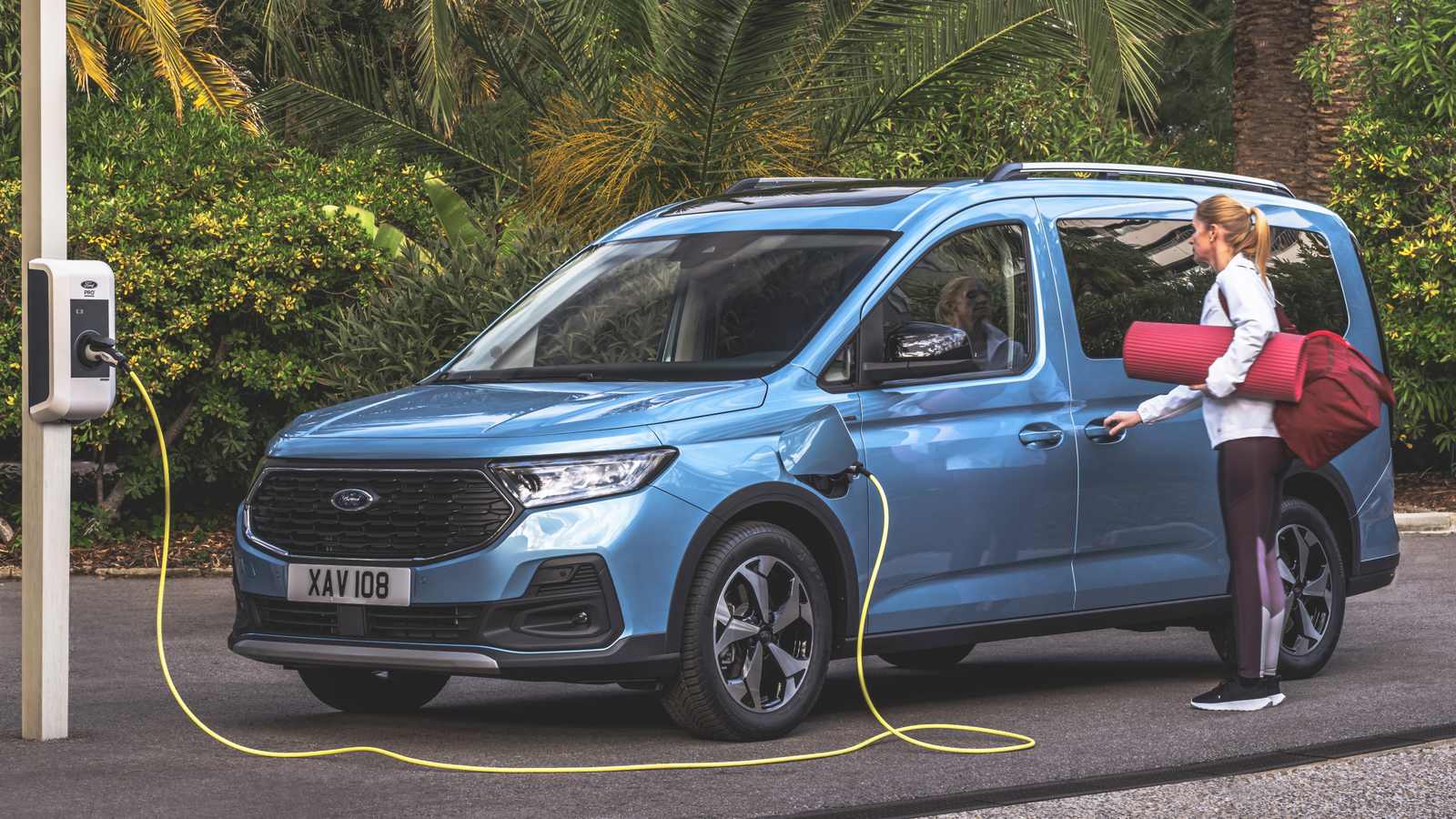 Ford Tourneo Connect PHEV, un ludospace hybride rechargeable
