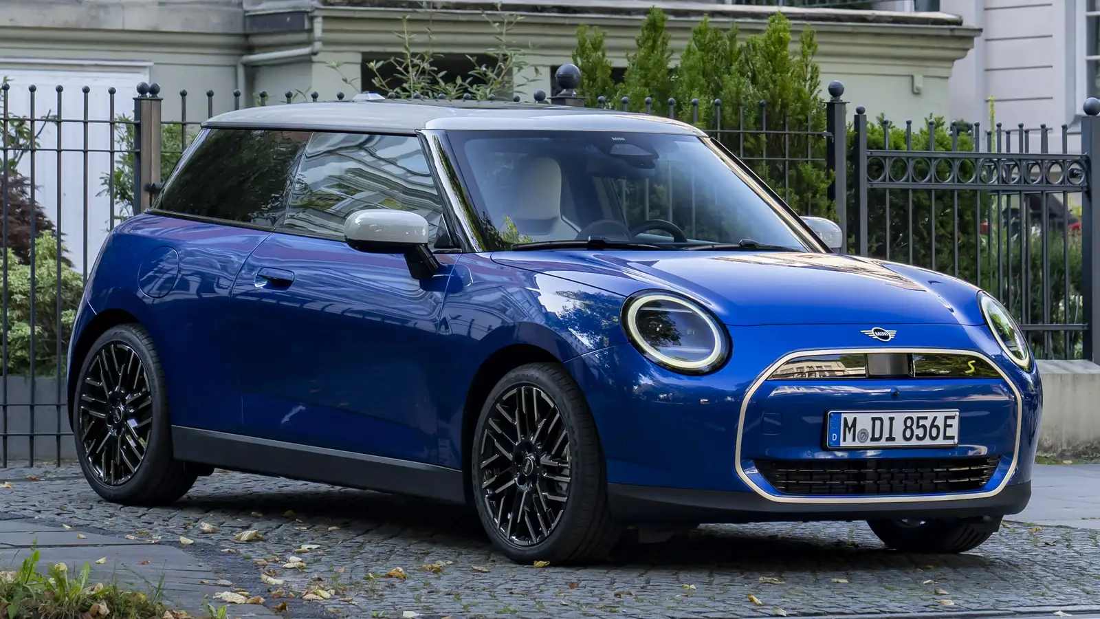 Victoire, la Mini va rester anglaise