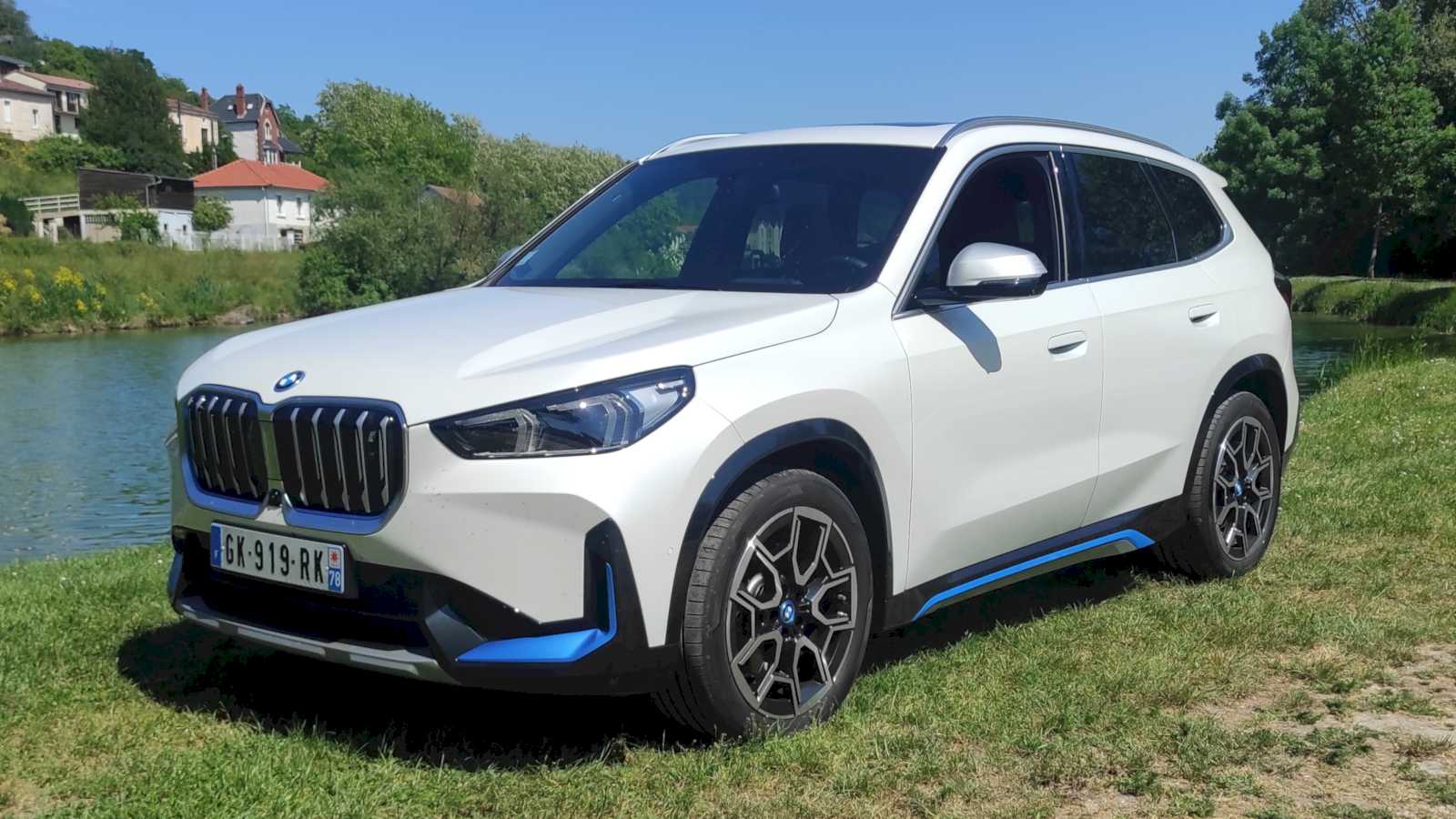 BMW iX1 xDrive 30 électrique - Essai détaillé - Pour un quotidien chic
